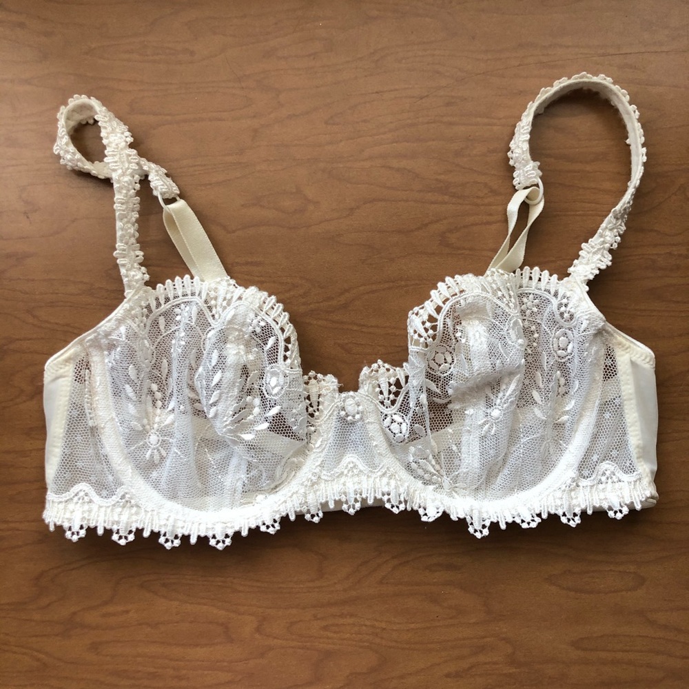 Vintage Chantelle White Lacy Balconette Bra - Gem